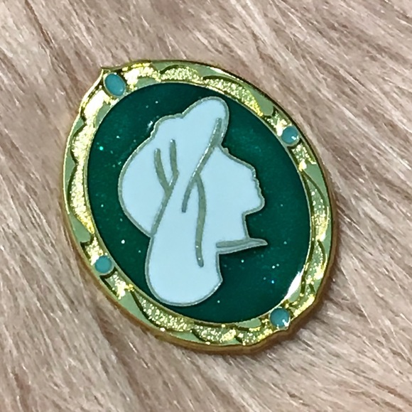Disney | Jewelry | Princess Jasmine Cameo Disney Princess Pin | Poshmark